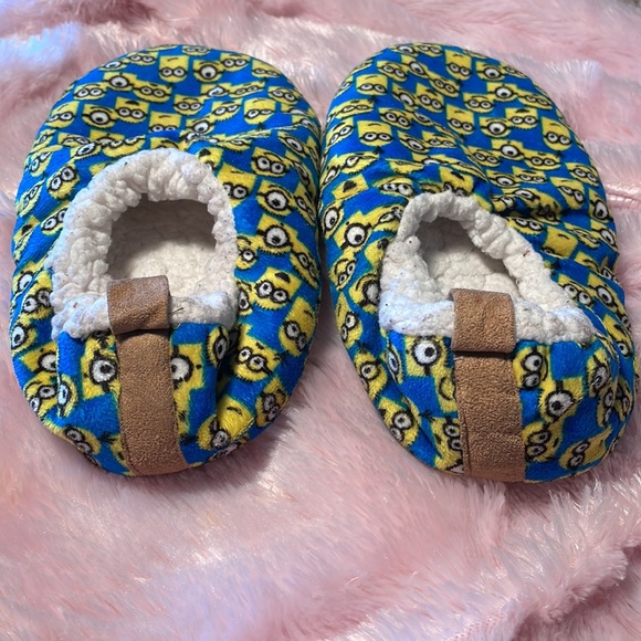 Shoes | Minions Despicable Me Slippers | Poshmark